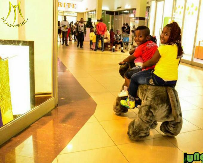 Hansel walking and coin operated tiger plush animal scooters in mall
